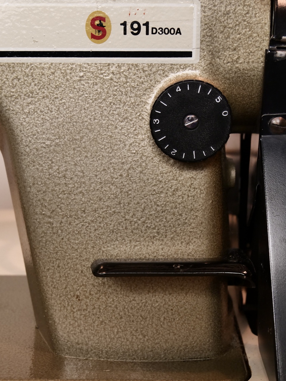 Singer 191-D300A - Espoon Kone Oy